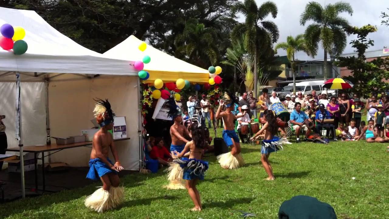 Cook Islands dancers - YouTube