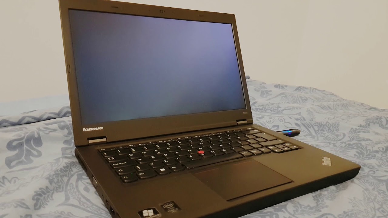 bootable rick roll USB stick - YouTube