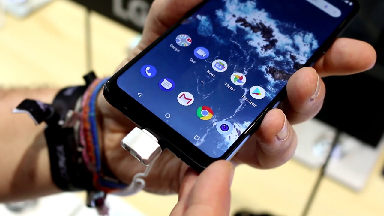 LG G7 One - first hands on with LG's first Android One smartphone - YouTube