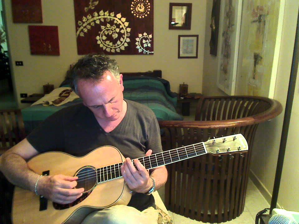 Larrivee parlor guitar P09 Flamed Maple limited edition. How does it ...