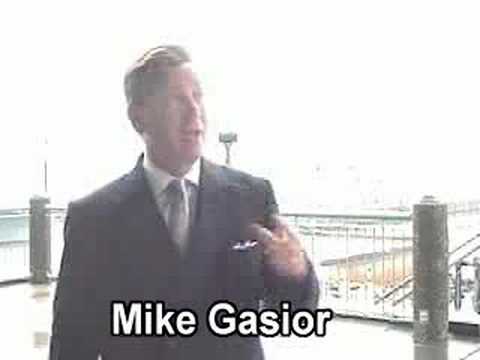 Mike Gasior - Rubber Band & Chewing Gum Economics - YouTube