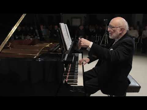 SILVESTROV // 'Two Dialogues with a Postscript: No. 3, Morning Serenade (2002)' by Alexei Lubimov