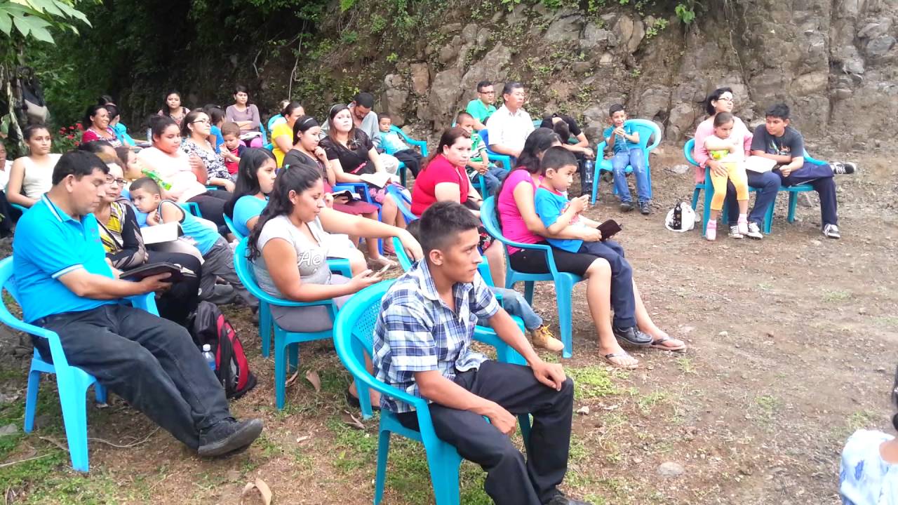 Predicando en las montañas - YouTube