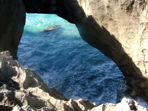 El pozo de Jacinto en Isabela - YouTube