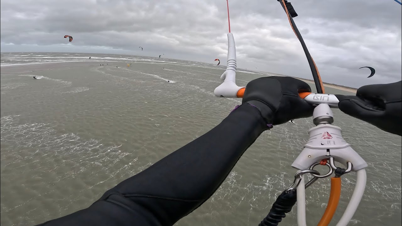 Sick 40 knots Session @Ouddorp - Lacuna Alpha 7m - YouTube