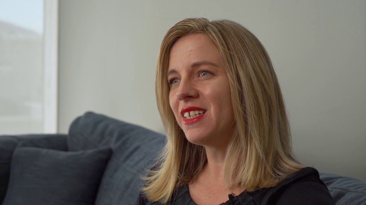 Meet Caroline Naylor-Renn - YouTube