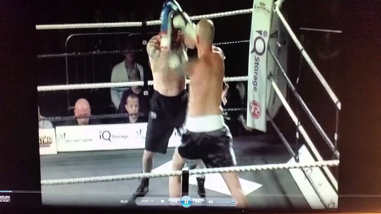Simon astill v Paul stevens queensbury boxing - YouTube