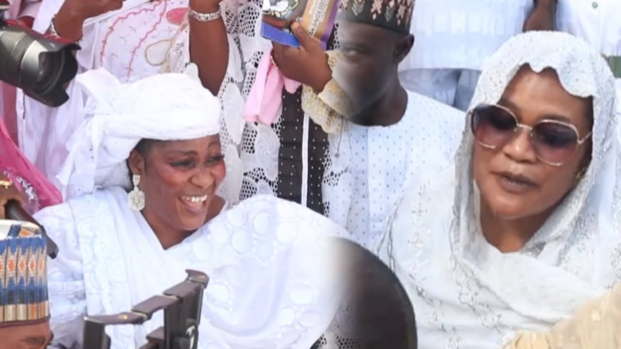 See how Barrimade Rock Stage with Olori Mariam at 50th birthday and ...