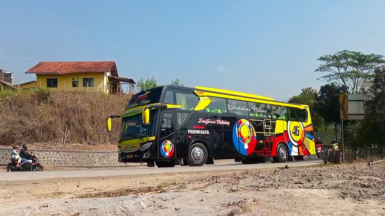 Bus Pariwisata Telolet Oleng Meliuk Supir Ramah Menyapa - Bus Zeepora ...