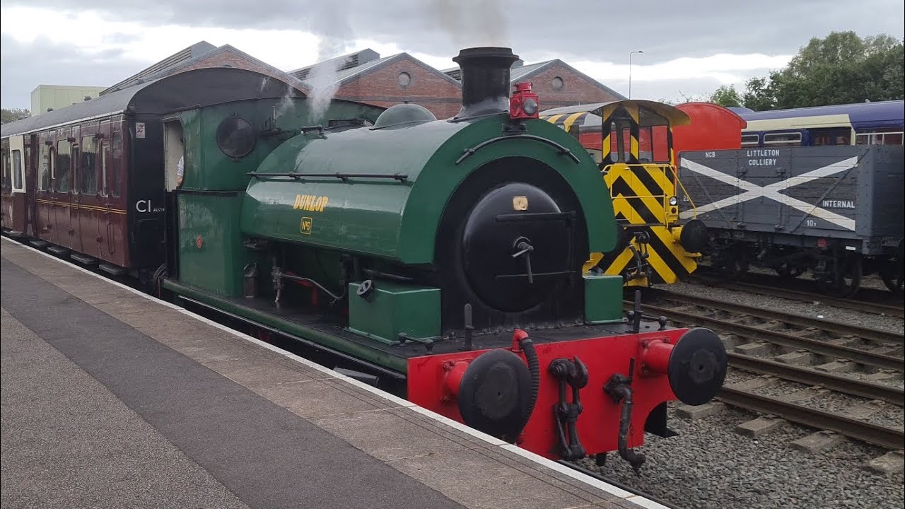 Bagnall Saddle Tank Engine No.6 Dunlop departing Brownhills West ...