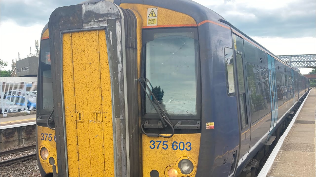 Southeastern class 375 departing deal station - YouTube