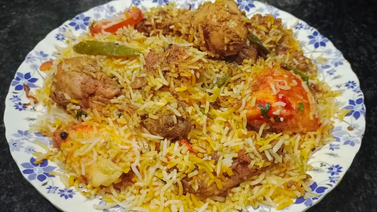 Muslim style masala chicken aalu biryani recipe| Kolkata famous aalu ...