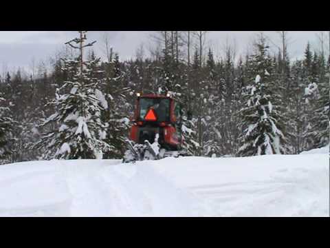 Yanmar T80 Cab Crawler Tractor In Snow (Video1) - YouTube