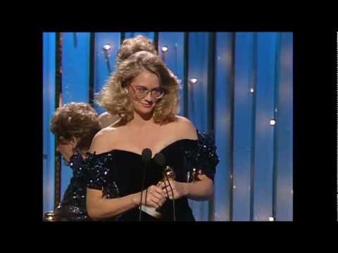Cybill Shepherd Wins Golden Globe Award 1986