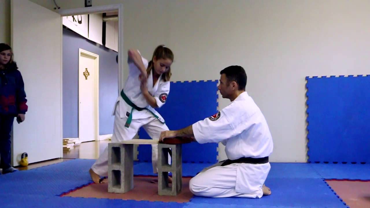 Marie - West Island Karate / Karaté de L'Île - Tameshiwari - Oroshi ...