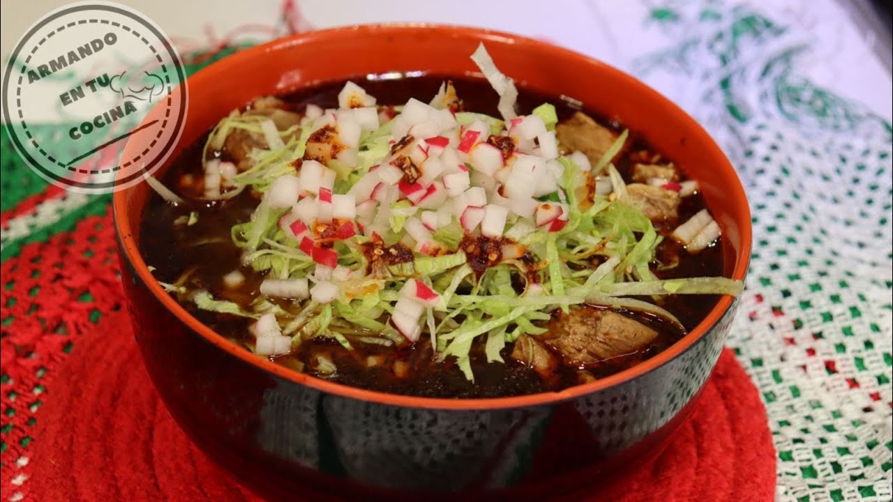 Pozole NEGRO Paso a Paso - YouTube