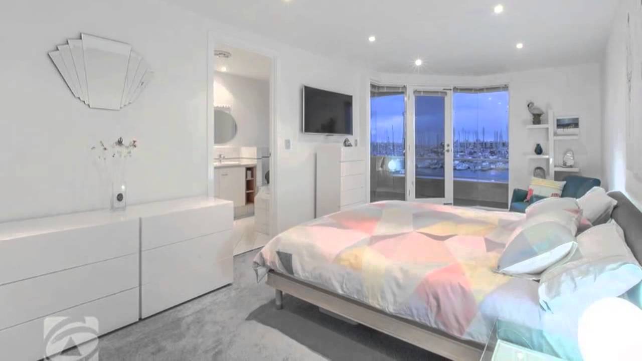 15B Alexa Road, North Haven - YouTube