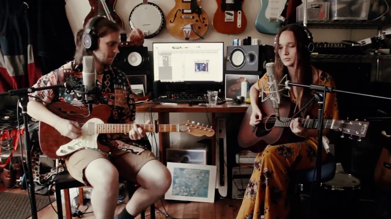 Gretta Ray - Unwind (Live in Melbourne) - YouTube