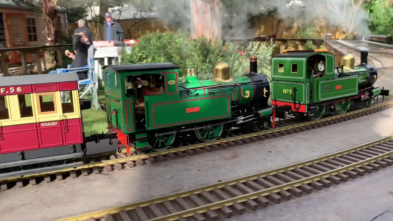 A collection of small live steam locomotives - YouTube