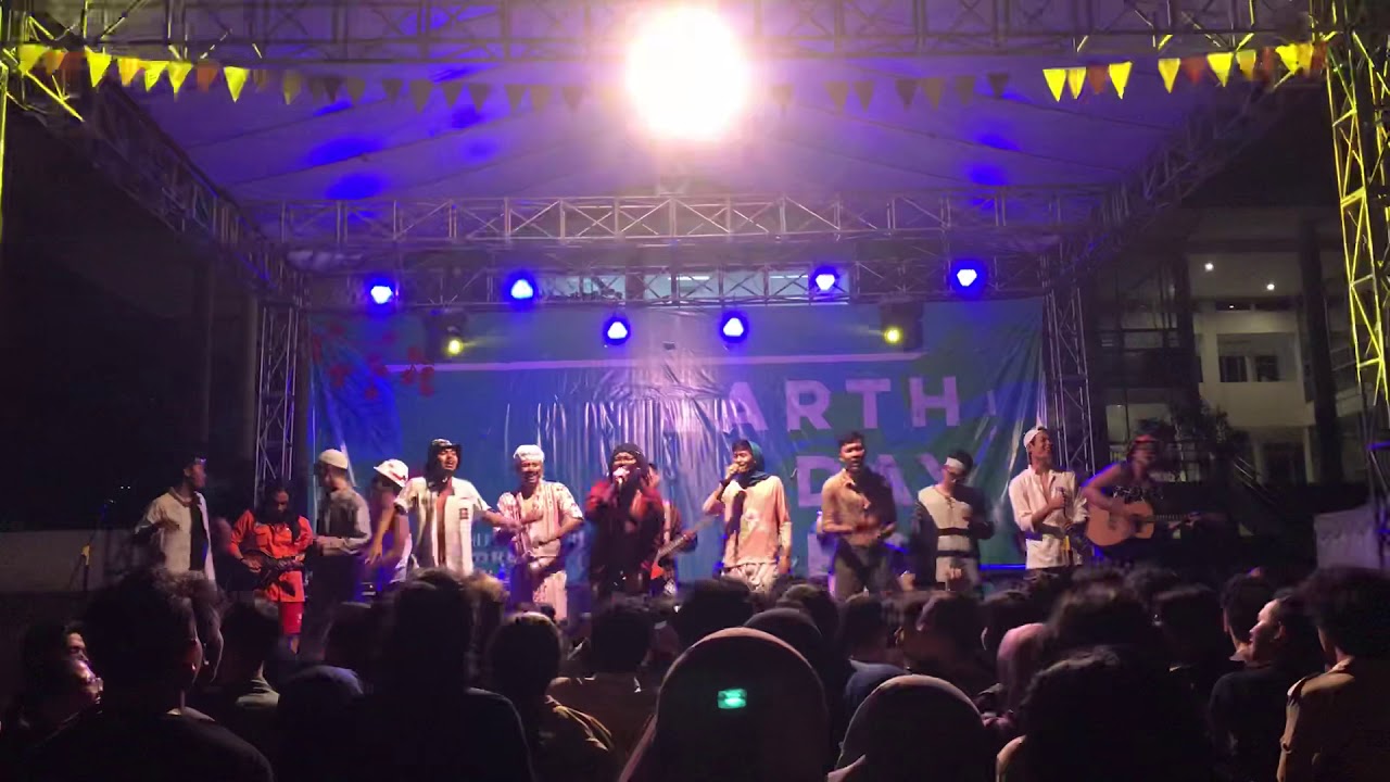 OSD HMT ITB 2015 - Boulevard - Hello ( Earth Day ) - YouTube
