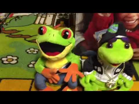 Gemmy Animated Frogz (In Da Club) - YouTube