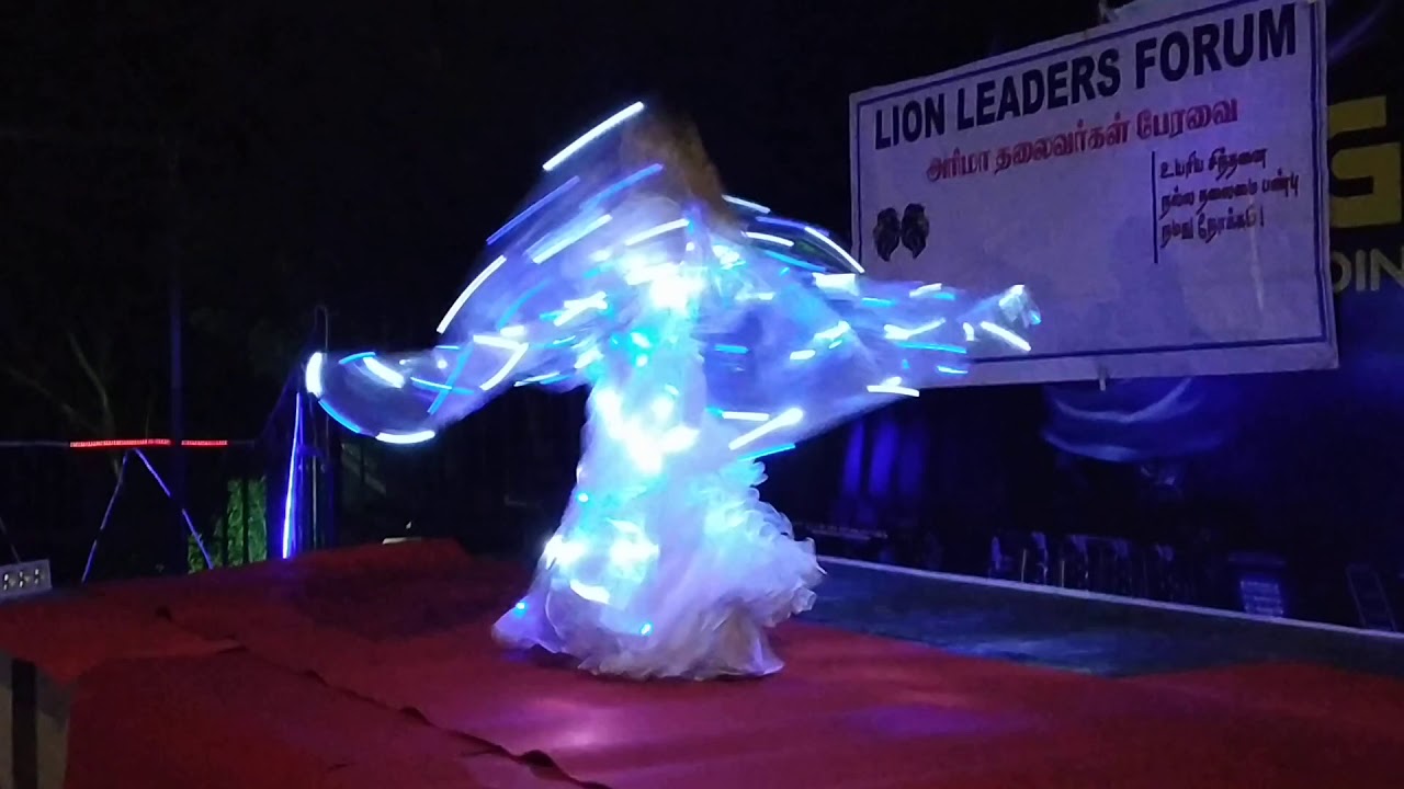 LED Belly dance performace - YouTube