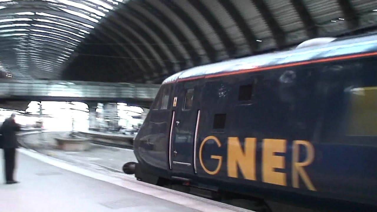 GNER 225 - York - YouTube