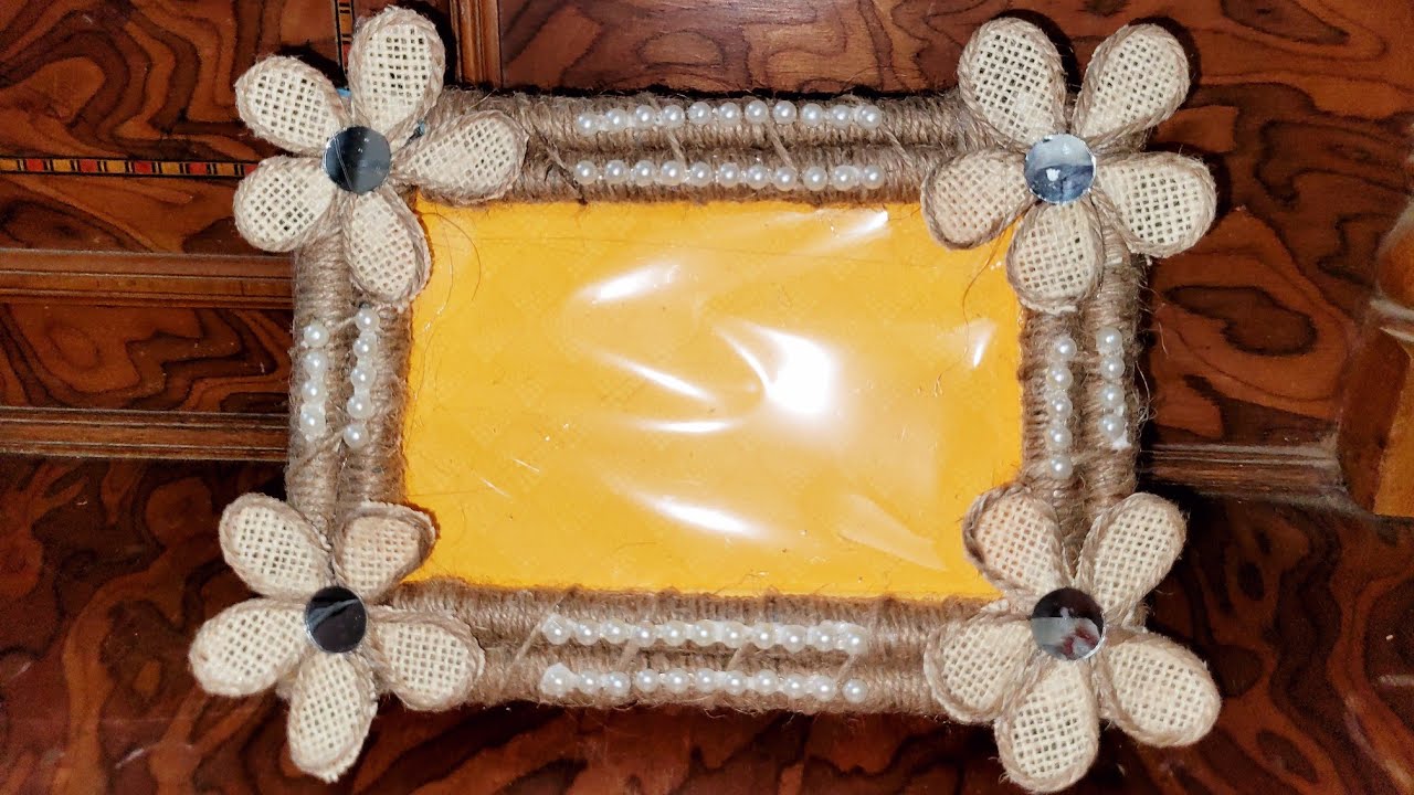 How to Make Photo Frame with Pens I Beautiful 😊 Photo Frame with waste ...