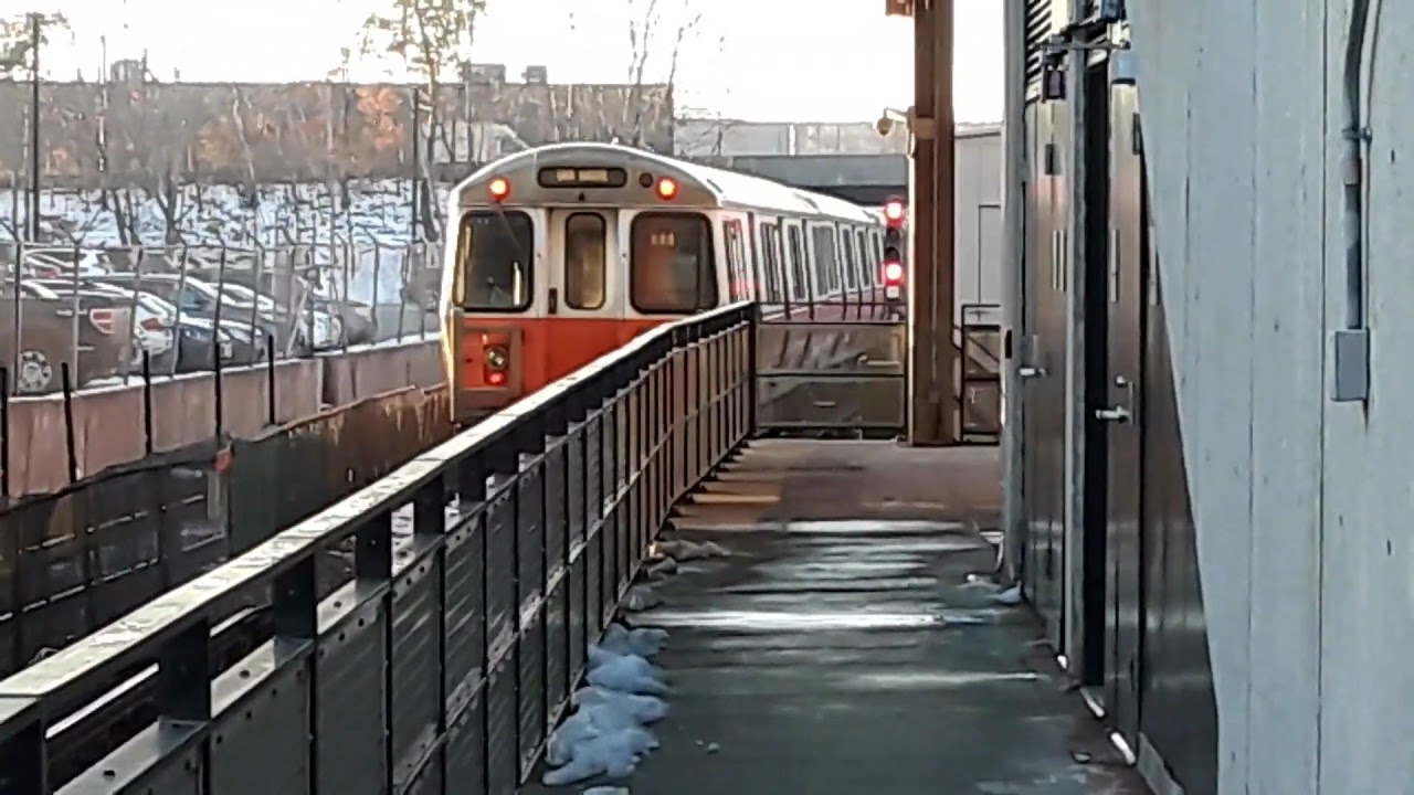 Boston MBTA Orange Line train departing Oak Grove Station ( Dec 23 ...