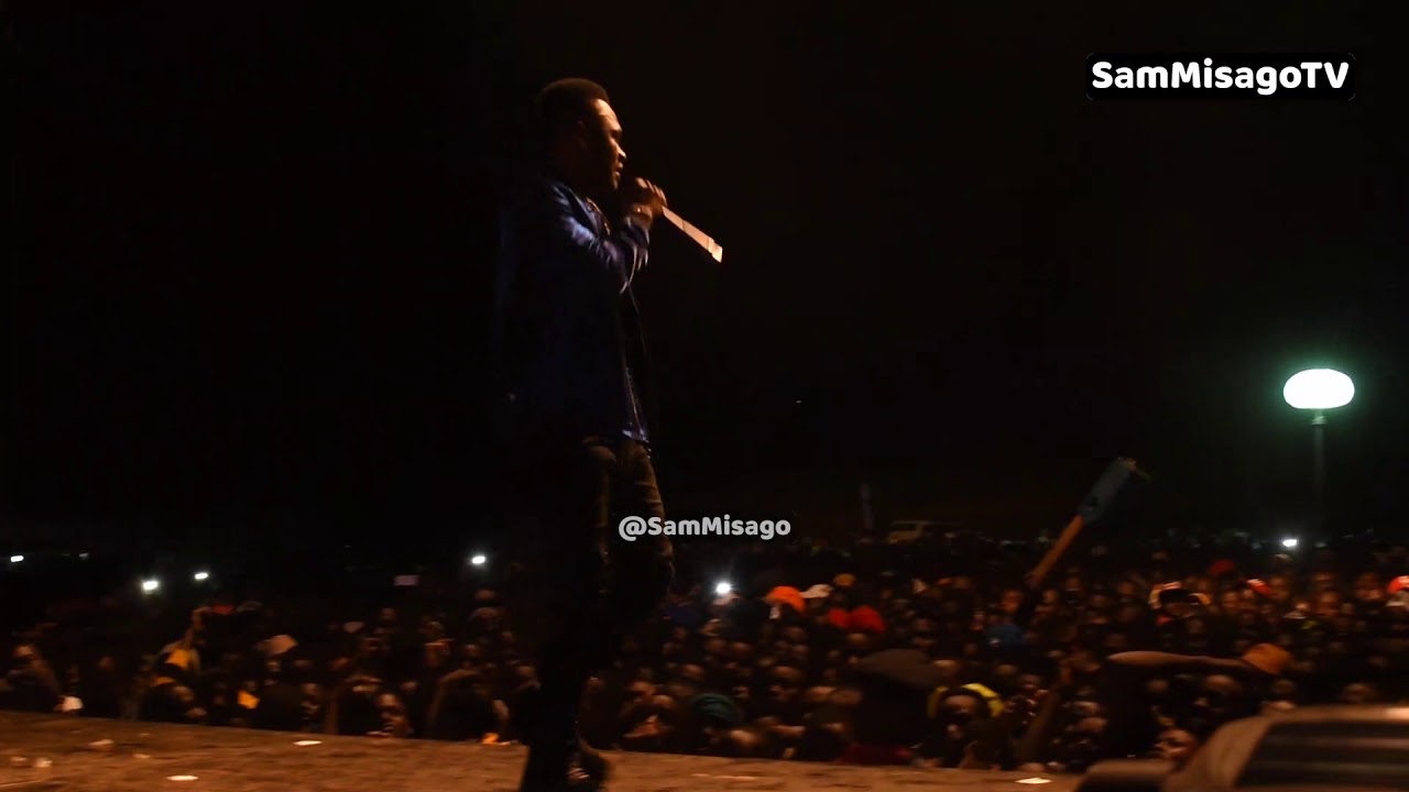 MBOSSO Alivyo Perfom Ngoma Za Ya MOTO BAND Kwenye WASAFI FESTIVAL 2019 ...