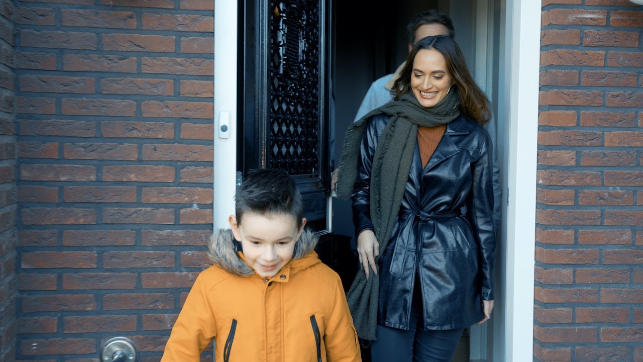 Niemand weet wat de toekomst brengt | Commercial | Blankert Shortlease | burowit - YouTube