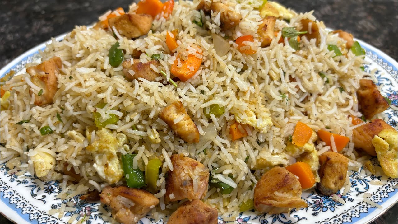 Street style chicken fried rice easy to make at home recipe by mateena ...