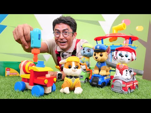 Çocuk videoları. Nail Baba beton mikseri tamir ediyor. Nail Baba ile tamircilik oyunu
