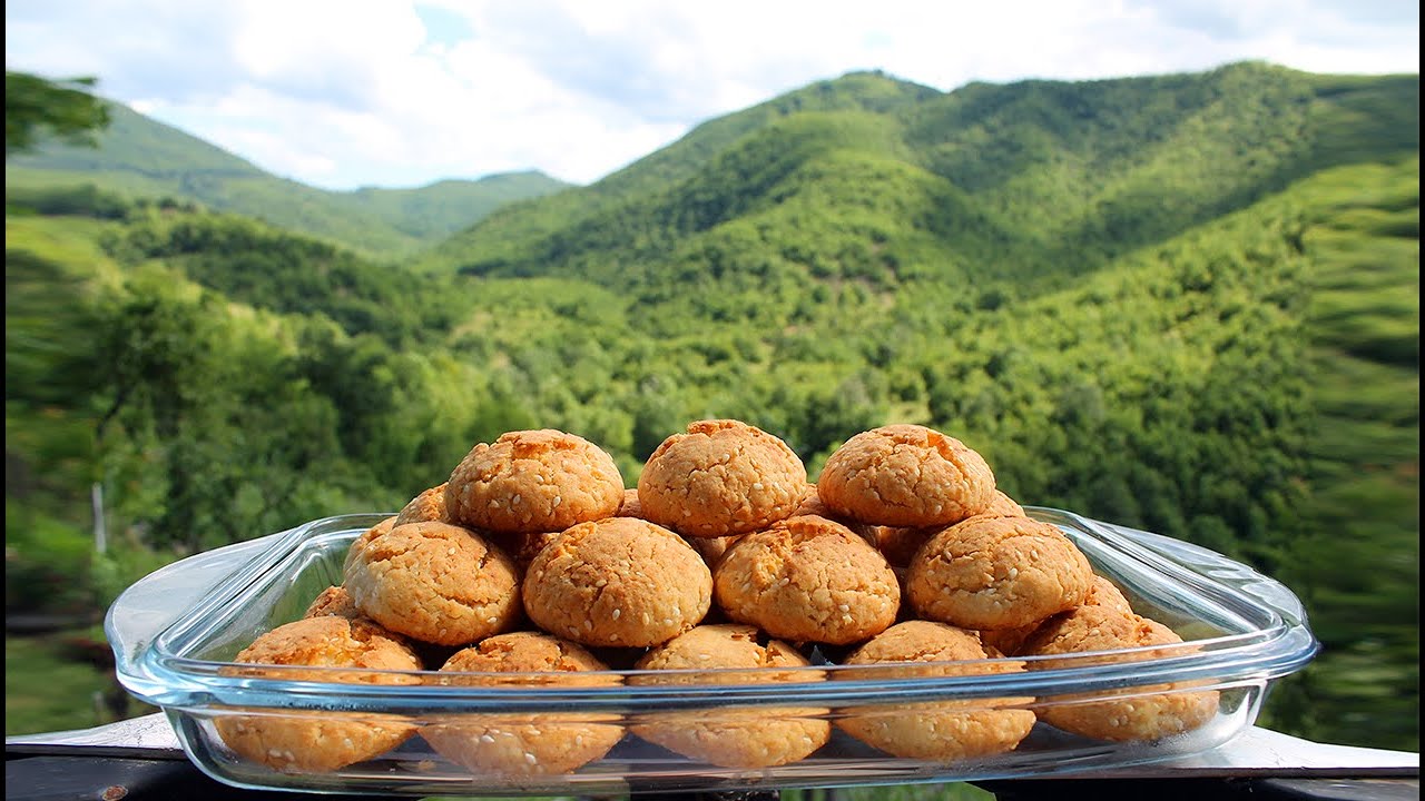 Gurabija qe shkrihet ne goj - Receta per gurabija te shpejta - YouTube