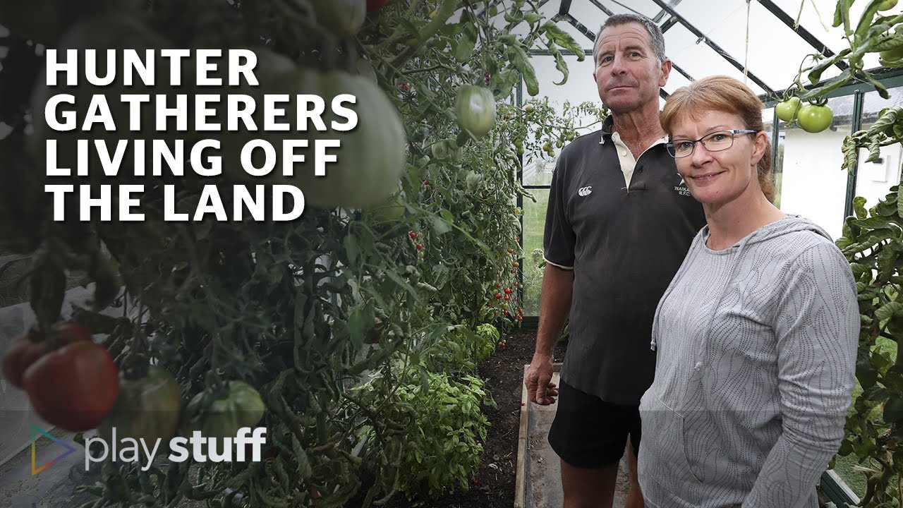 Meet the Kiwi hunter gatherers living off the land | Stuff.co.nz - YouTube