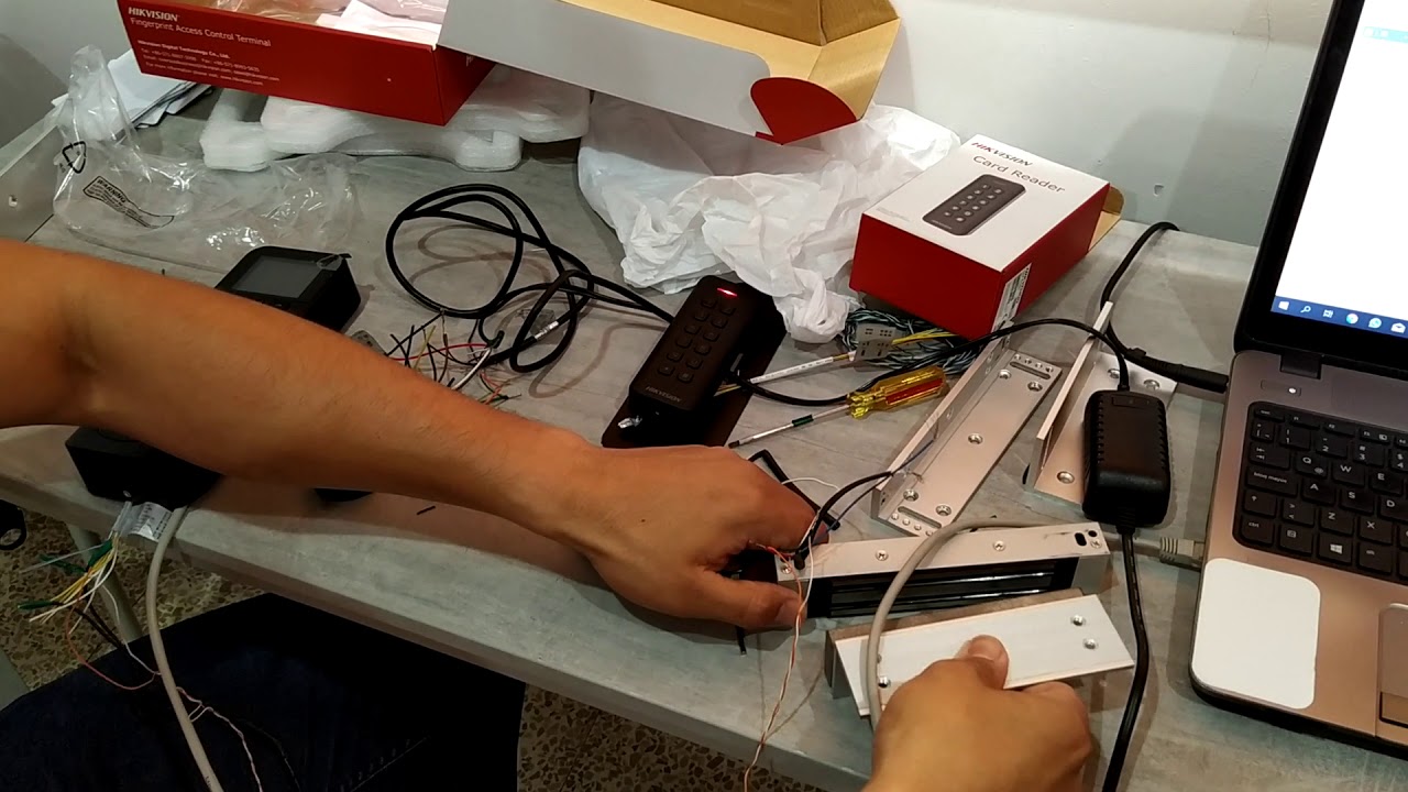 HikVision CONTROL DE ACCESO & CARD READER - YouTube