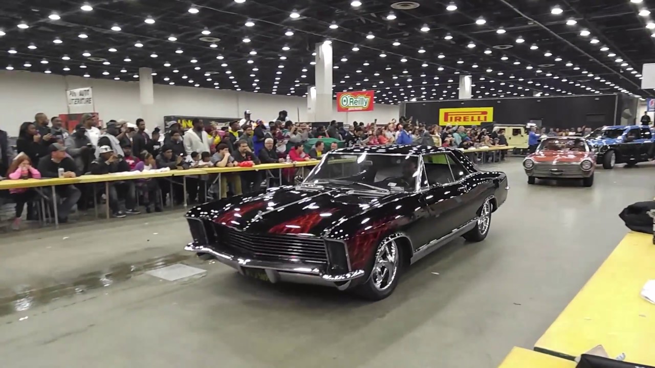 Detroit Autorama 2016 Car Parade - YouTube