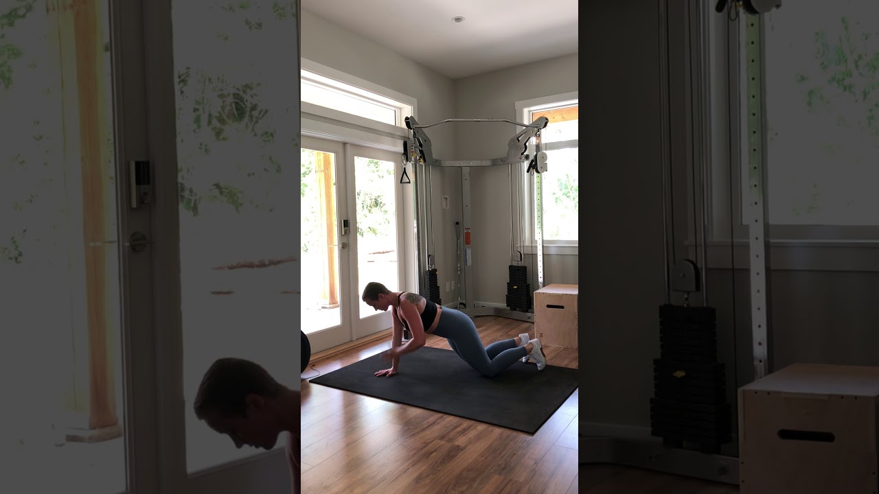 Knee push-up shoulder taps - YouTube