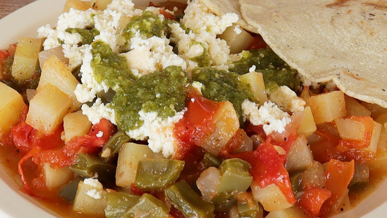 Nopales con papas - YouTube