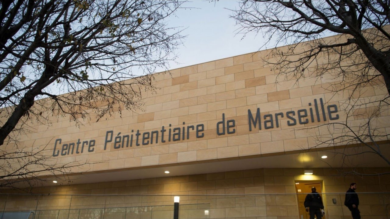 Marseille : à quoi ressemble la nouvelle prison des Baumettes ? - YouTube