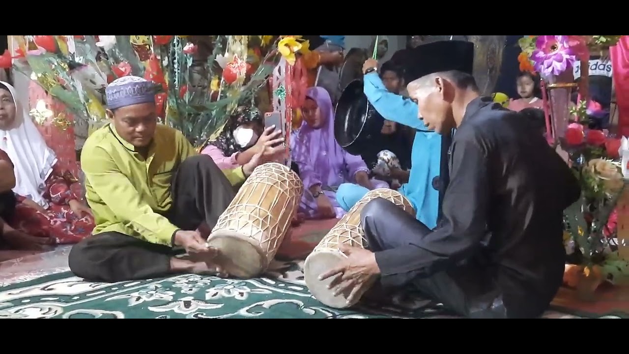 Gendang Silat Melayu Desa Sungai Akar - YouTube