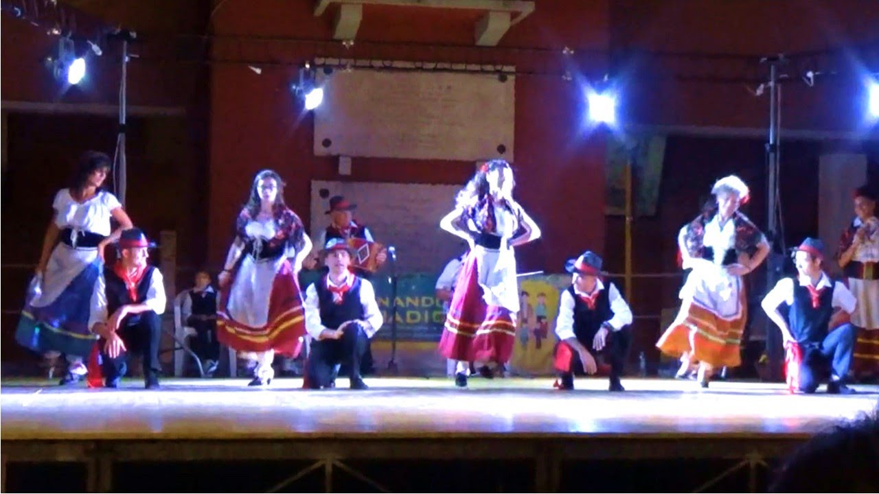 Saltarello marchigiano ballo (con organetto) - YouTube