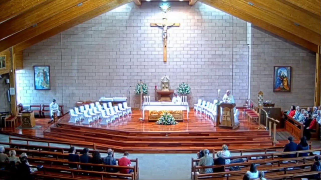 Irish Priest talks to his Scottish congregation on the 8th - YouTube