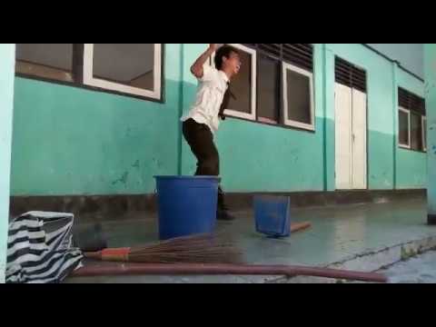 TUTORIAL IMPROVISASI KARAKTER TEATER SERU DAN ASIK - YouTube