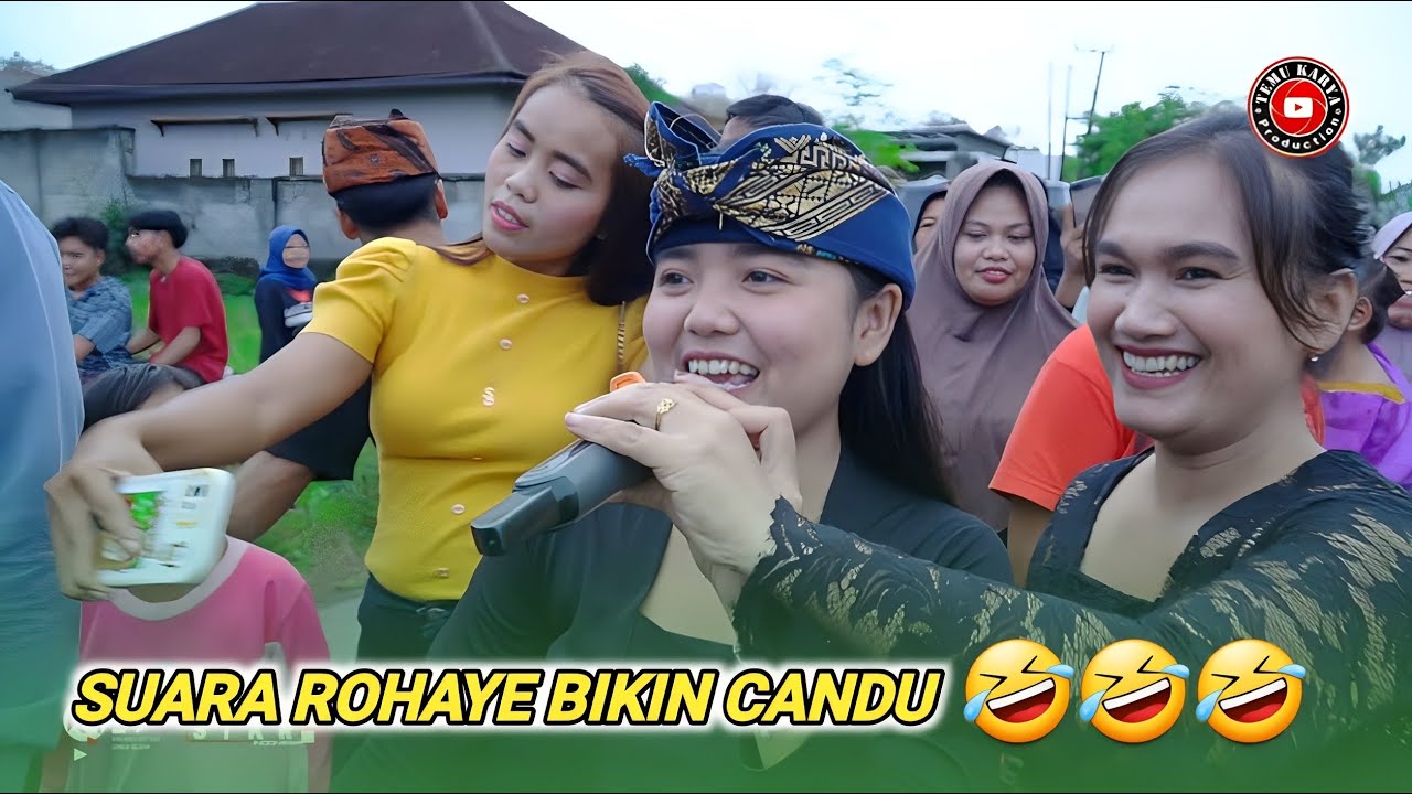 Pertama kalinya rohaye membawakan sebuah lagu di Temu karya 05 ...