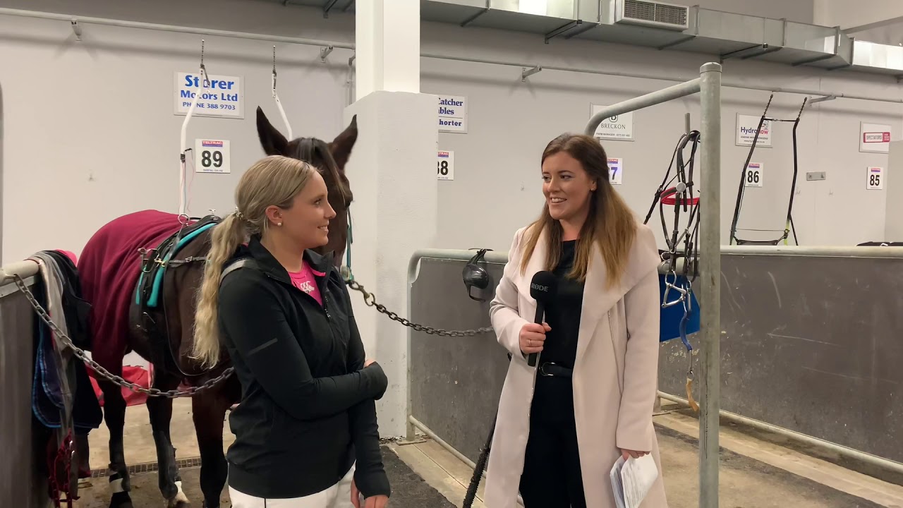 Sheree Tomlinson and Stacey White - Dunstan Horsefeeds Return to Racing ...