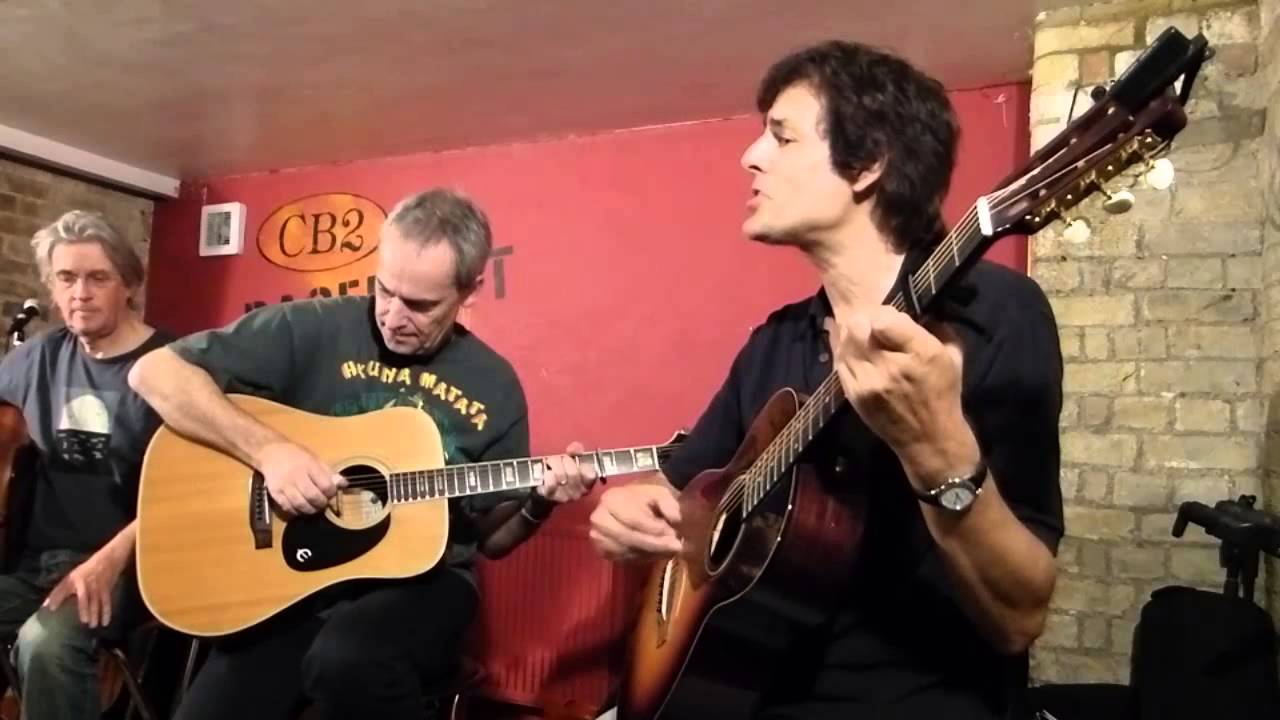 Bernard Hoskin & Rhys Wilson play Under African Skies - YouTube