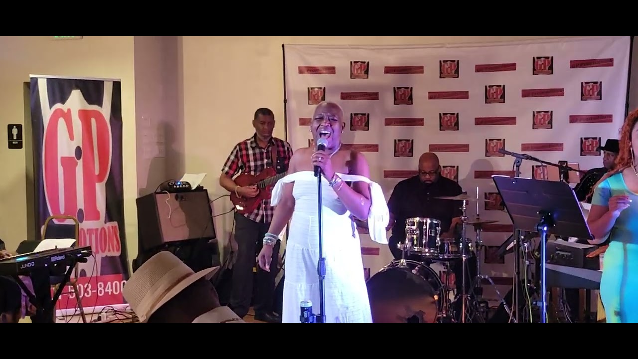 Songbird Coates sings "Love, Need and Want You", backed by The Unit ...
