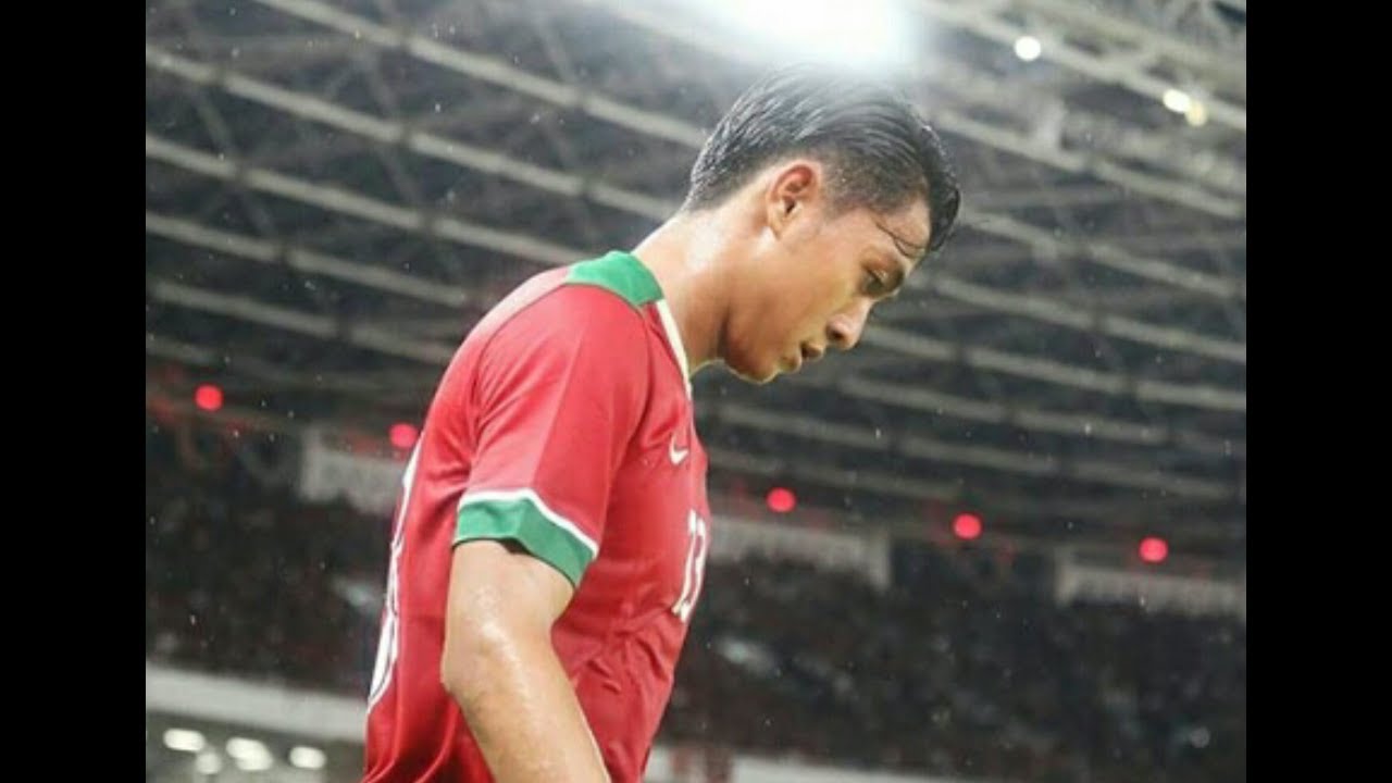 #INDONESIA FOOTBALL BATTLE SKILL ft • Egy Maulana • Febri Hariyadi • Saddil Ramdani • Evan Dimas ...