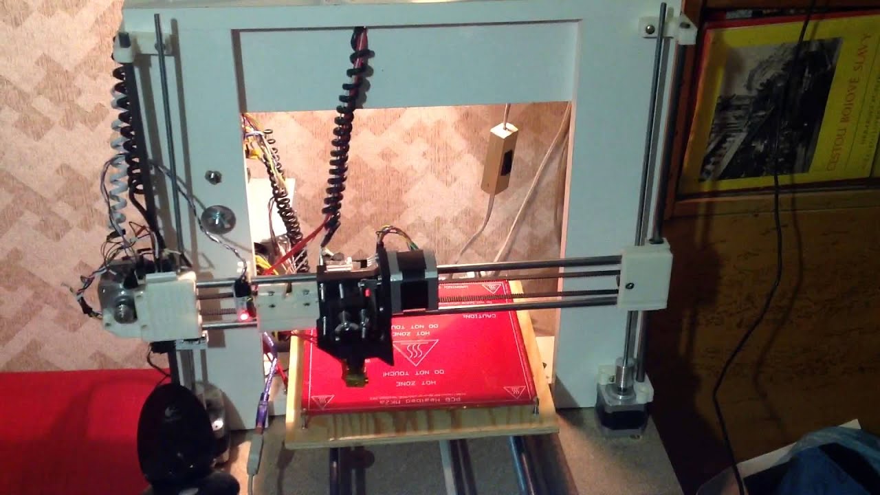 Prusa Mendel i3 - YouTube